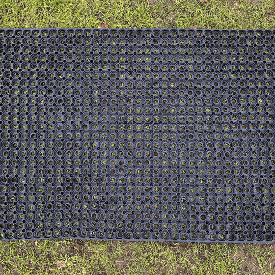 Earlswood Supplies Ground Ring Grass Mat | Chelford Farm Supplies