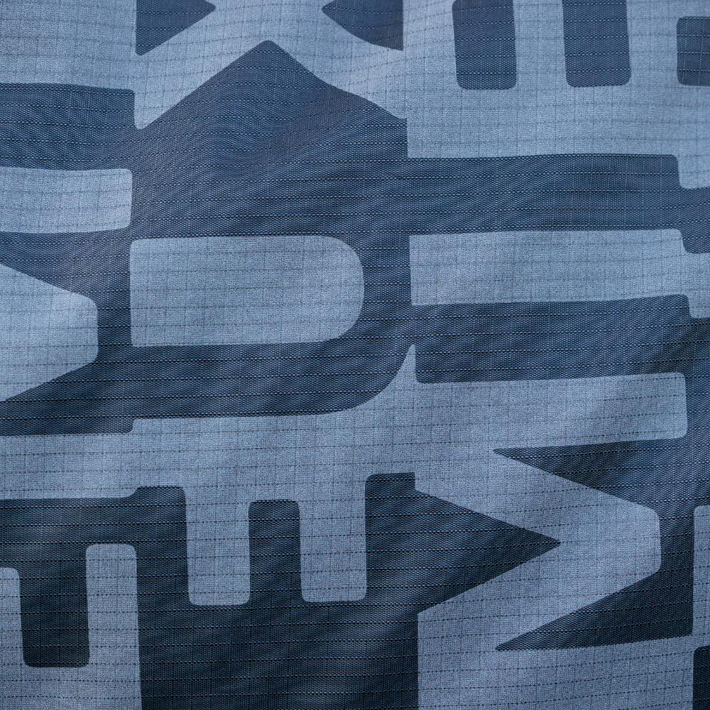 LeMieux Arika Reflective 0g Turnout Rug Black