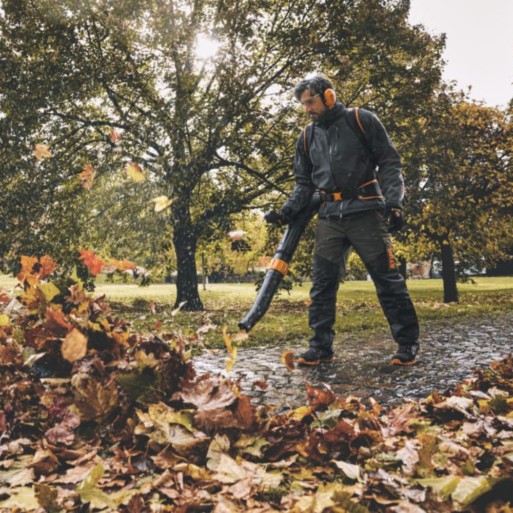 Stihl BGA300 Cordless Battery Leaf Blower