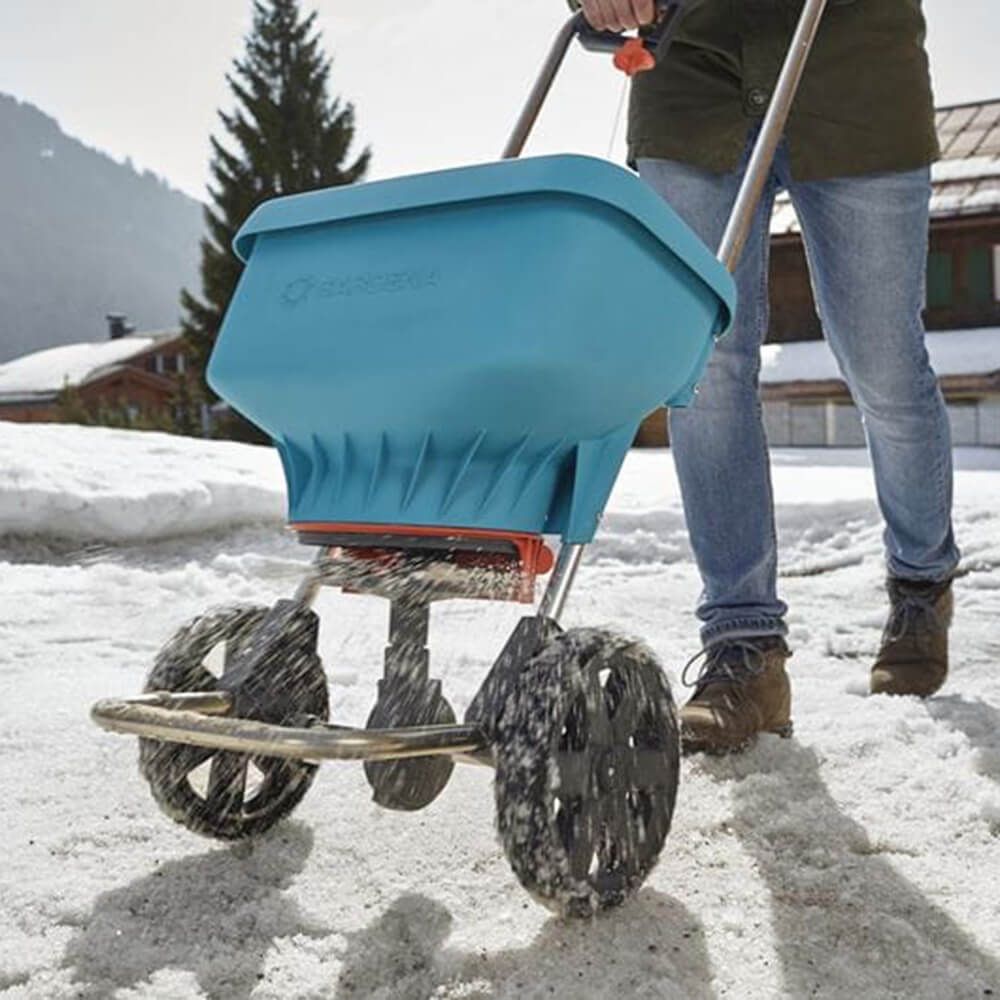 Gardena Spreader XL (436-20) | Chelford Farm Supplies