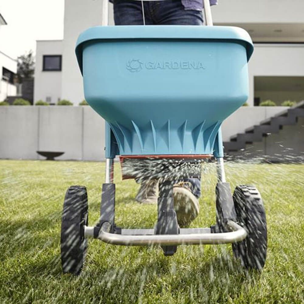 Gardena Spreader XL (436-20) | Chelford Farm Supplies