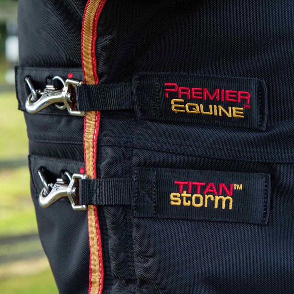 Premier Equine Titan Storm Heavy Turnout Rug With Snug-FIt Neck 450g