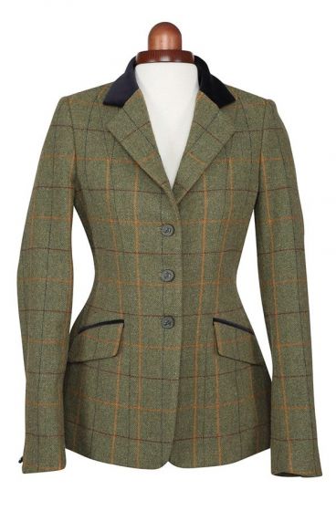 Blog | What Colour Show Jacket To Wear | Chelford Farm Supplies